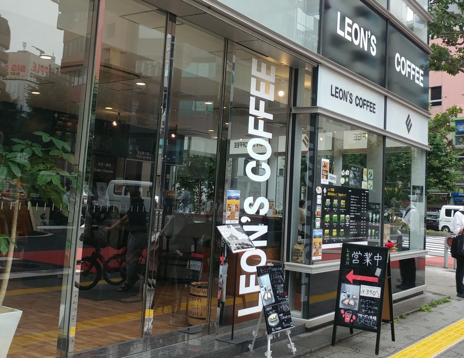 LEON’S COFFEE（レオンズコーヒー） 神田 | ときどき銭湯